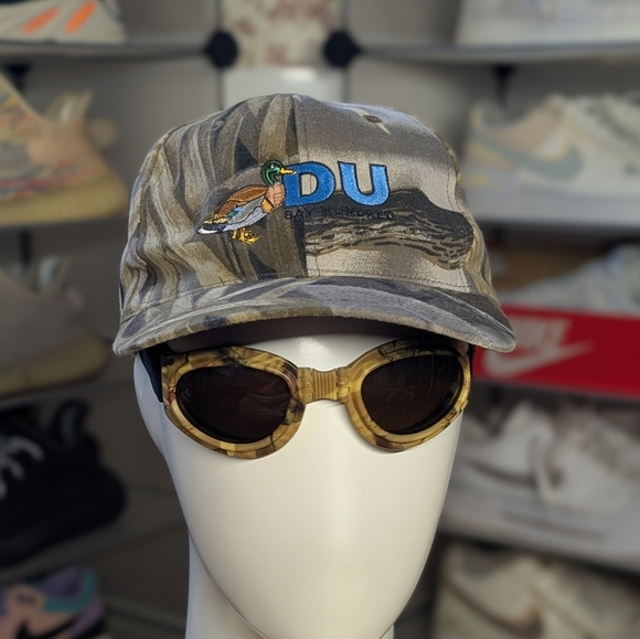 Ducks Unlimited | Accessories | Ducks Unlimited Vintage Camo Hat Os ...